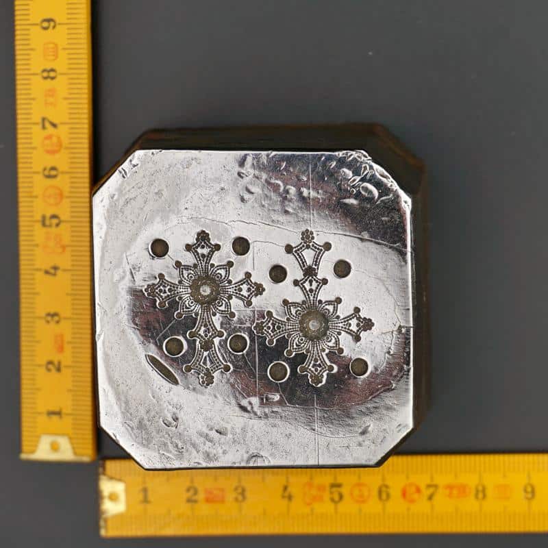 Matrice - Religion - Double croix ornementées